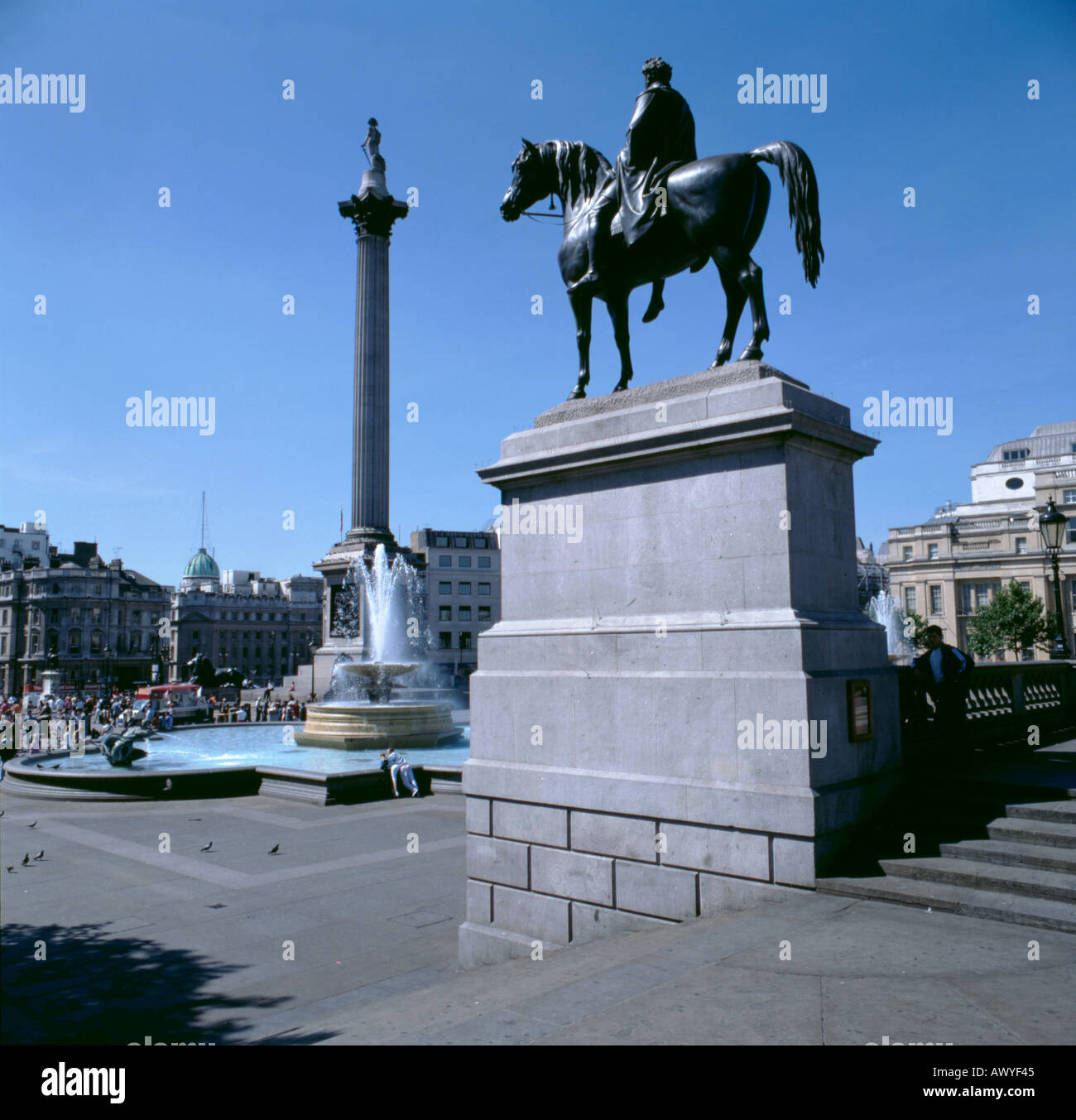 Nelson's Column and fountains, Trafalgar Square, London, England, UK ...