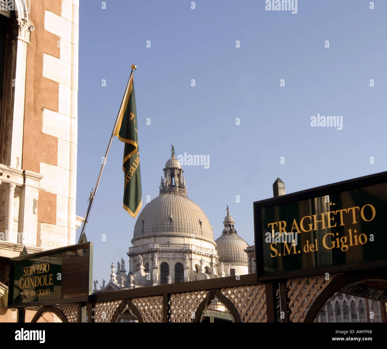 Traghetto S. M. del Giglio Stock Photo - Alamy