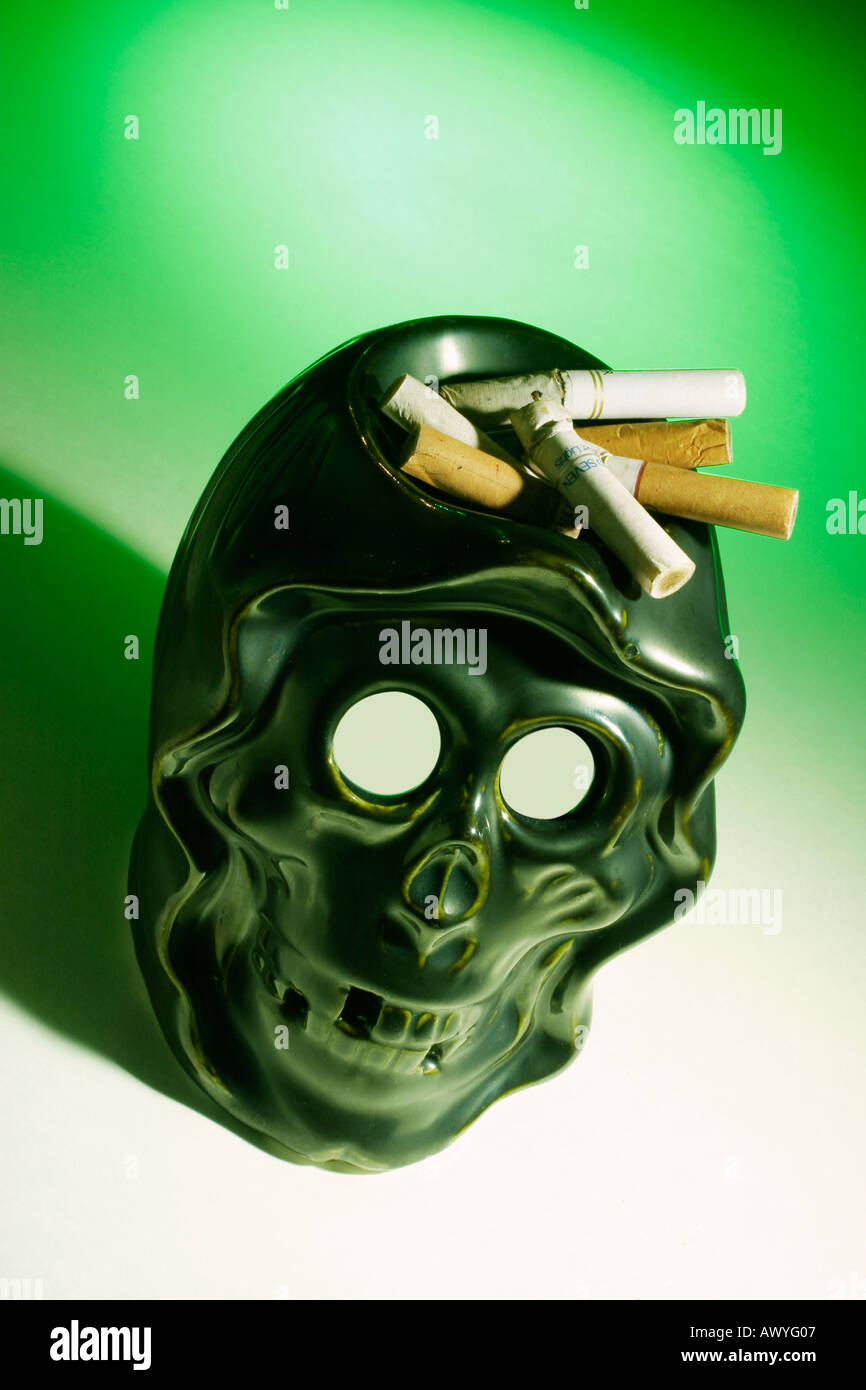 Human skull smoking cigarette hi-res stock photography and images - Alamy