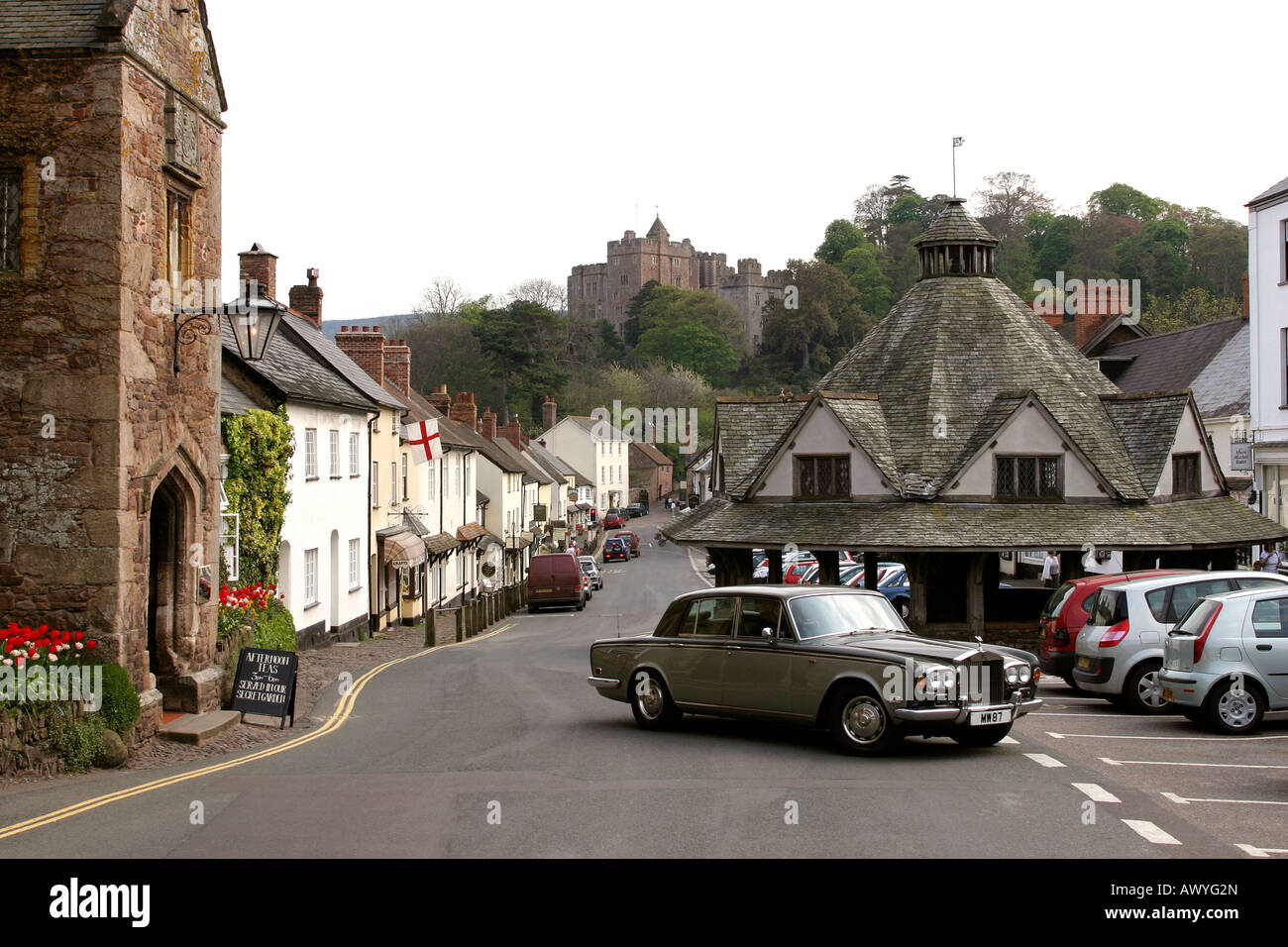 Dunster Castle Hotel High Resolution Stock Photography and Images - Alamy