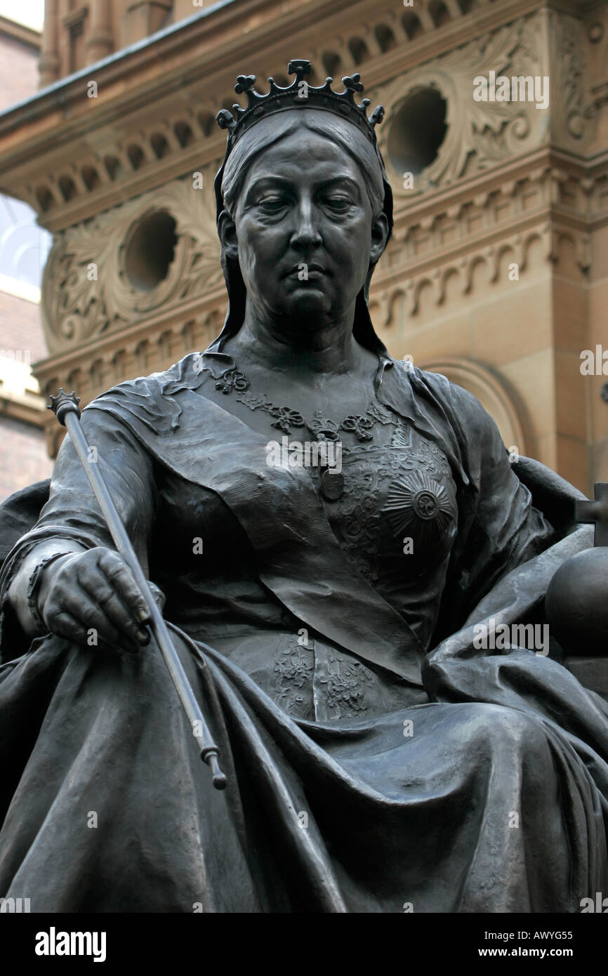 Victorian sculpture hi-res stock photography and images - Alamy