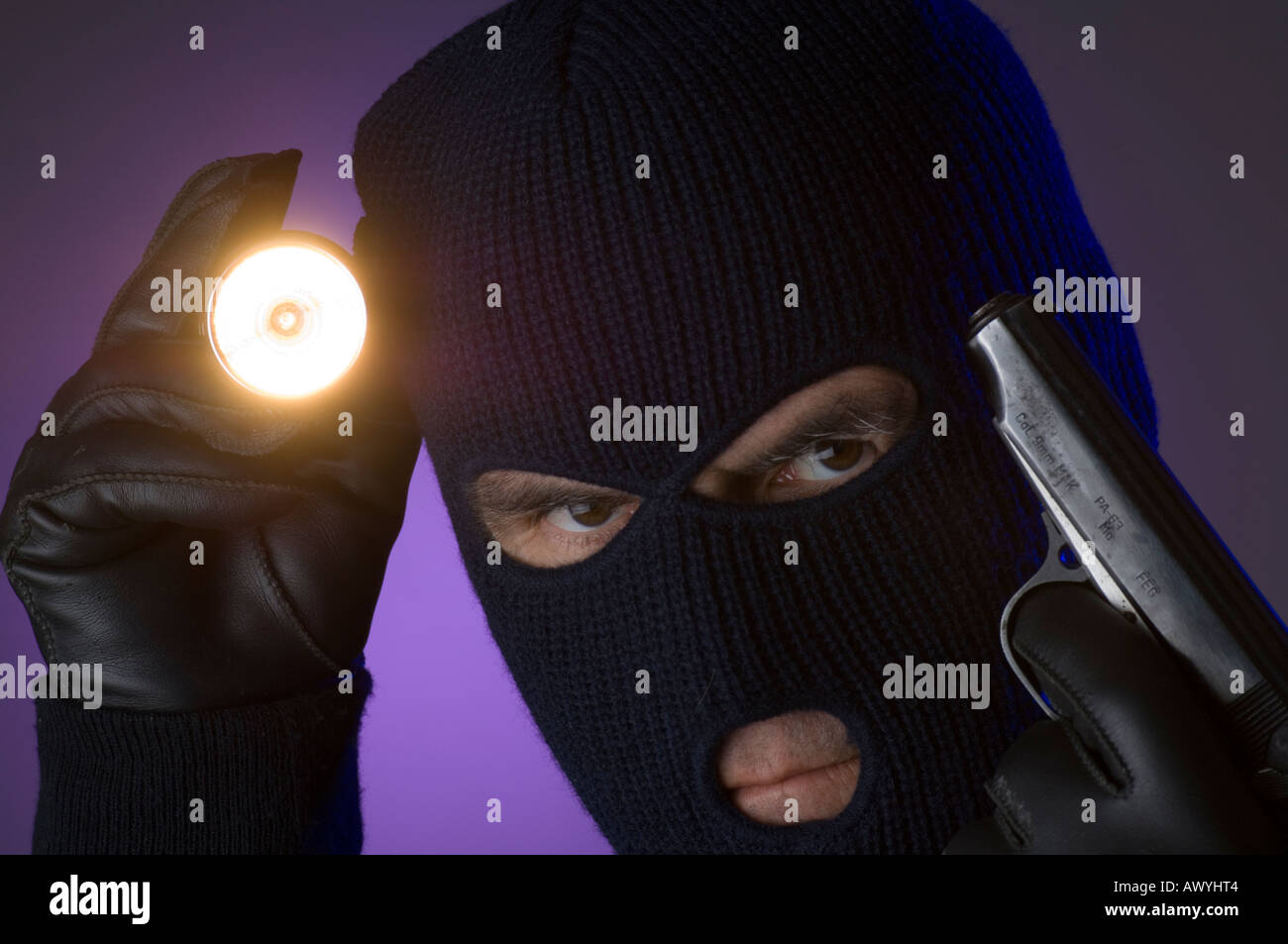 Bank robber ski mask hi-res stock photography and images - Alamy