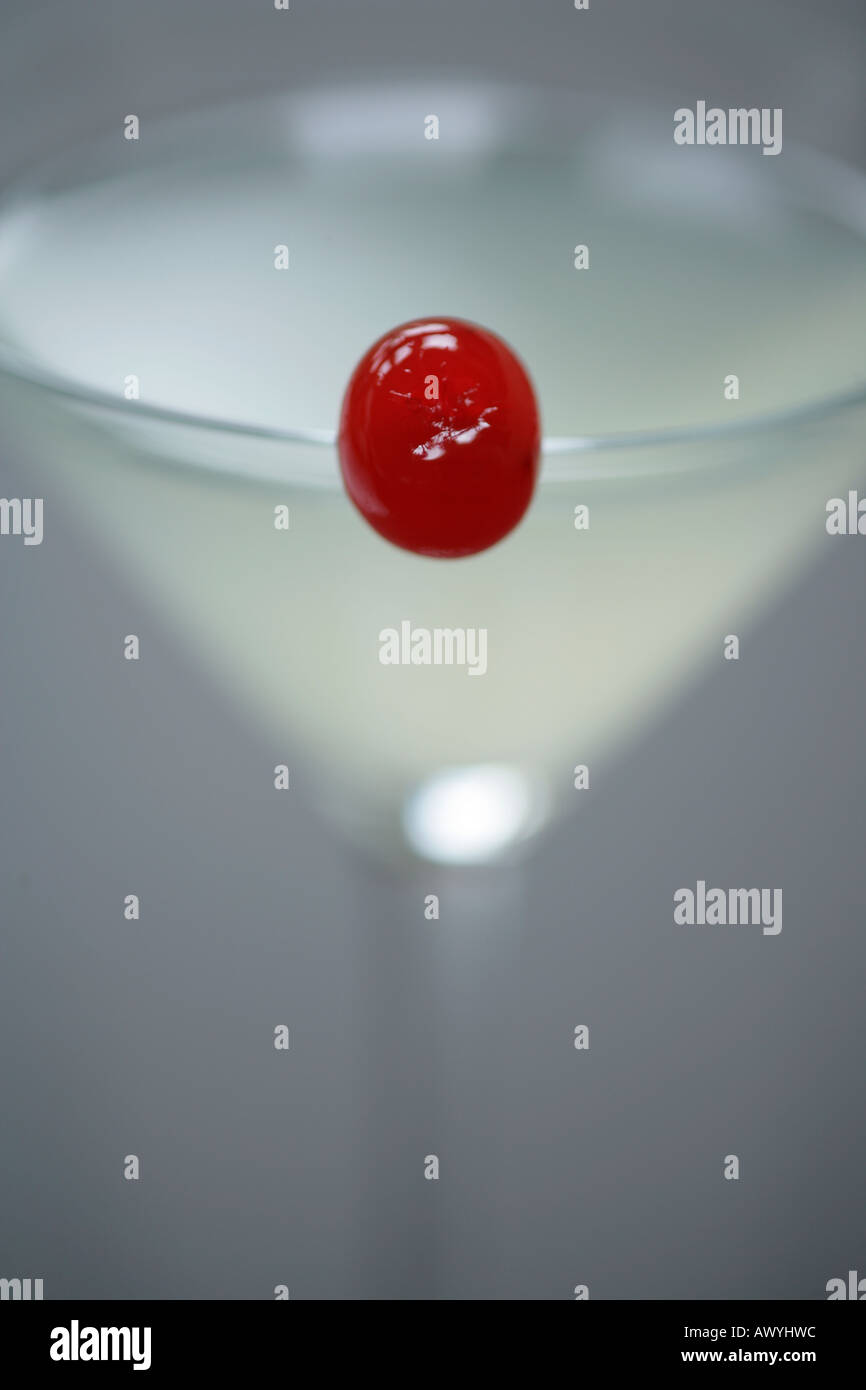 Gin cocktail aviation hi-res stock photography and images - Alamy