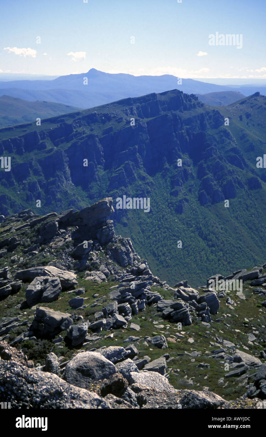 View across sloping geological strata of Step Mountain from Clear Hill ...