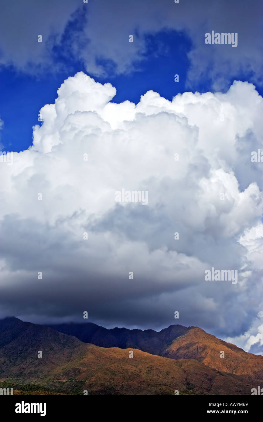 Nimbus Mountain High Resolution Stock Photography and Images - Alamy