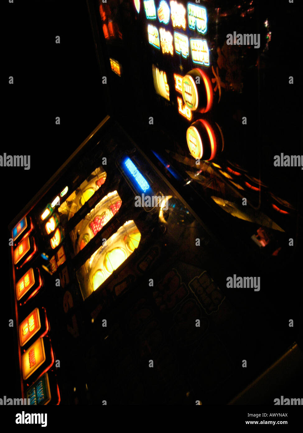 Fruit machine reels hi-res stock photography and images - Alamy