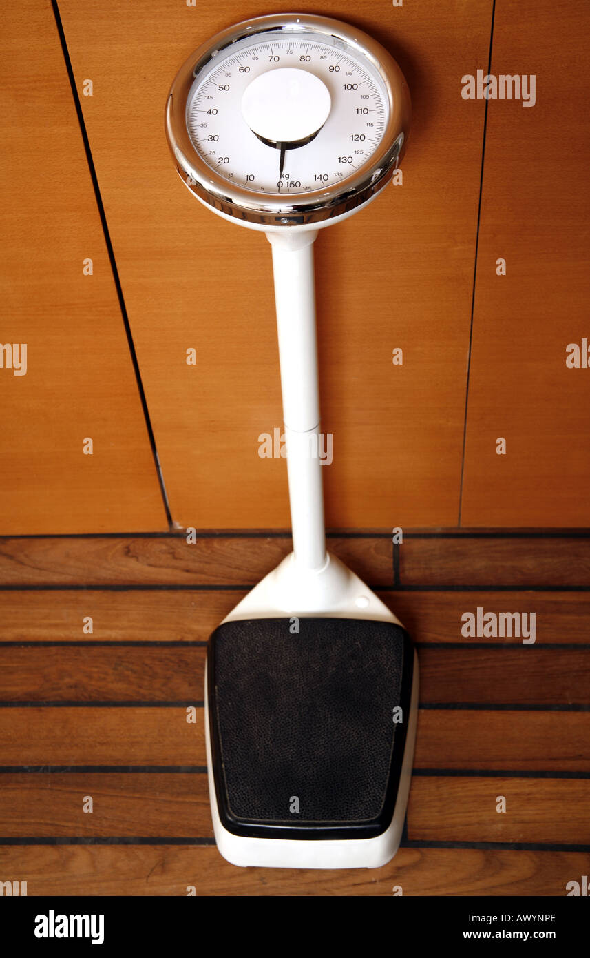 Buckets scales hi-res stock photography and images - Alamy
