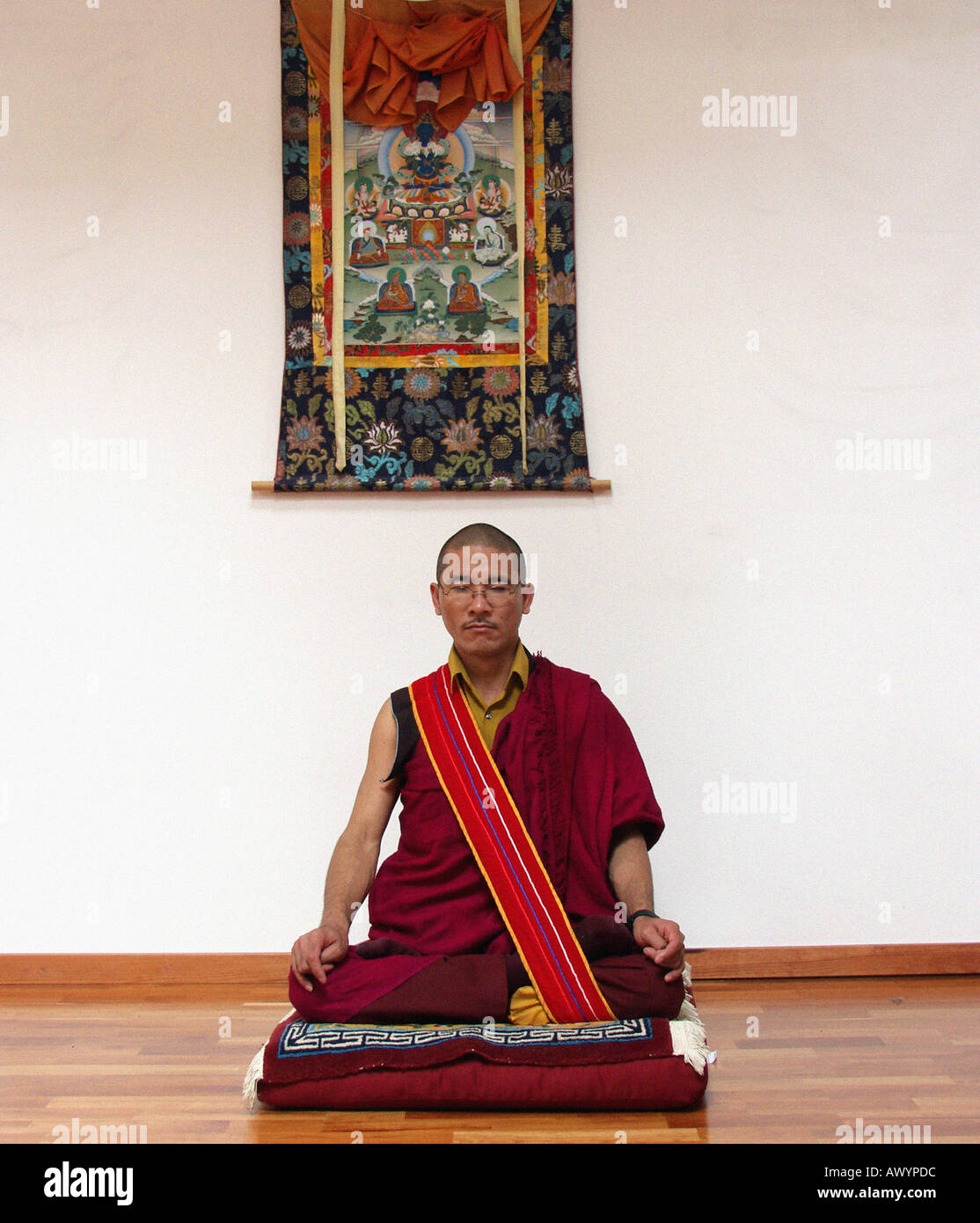 Buddhist lama hi-res stock photography and images - Alamy