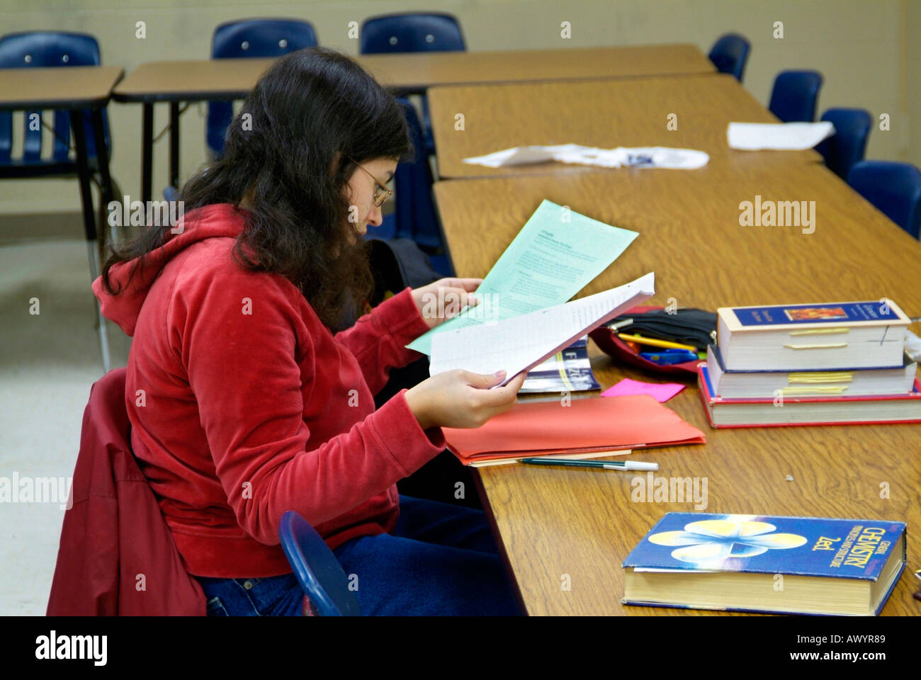 High school students participate in independent study in a chemistry ...