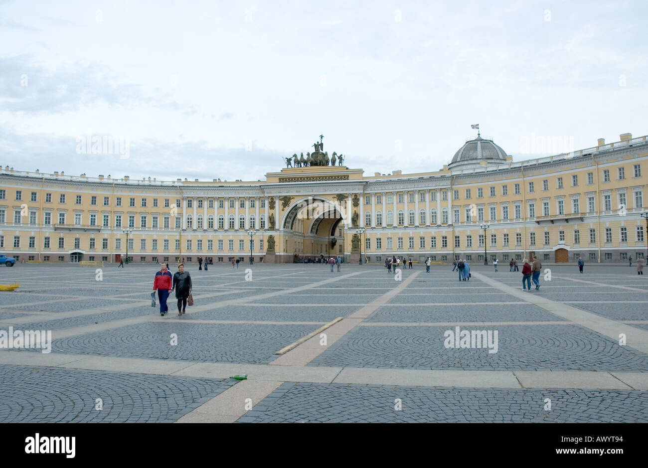 Palace Square in Saint Petersburg, Russia Stock Photo - Alamy