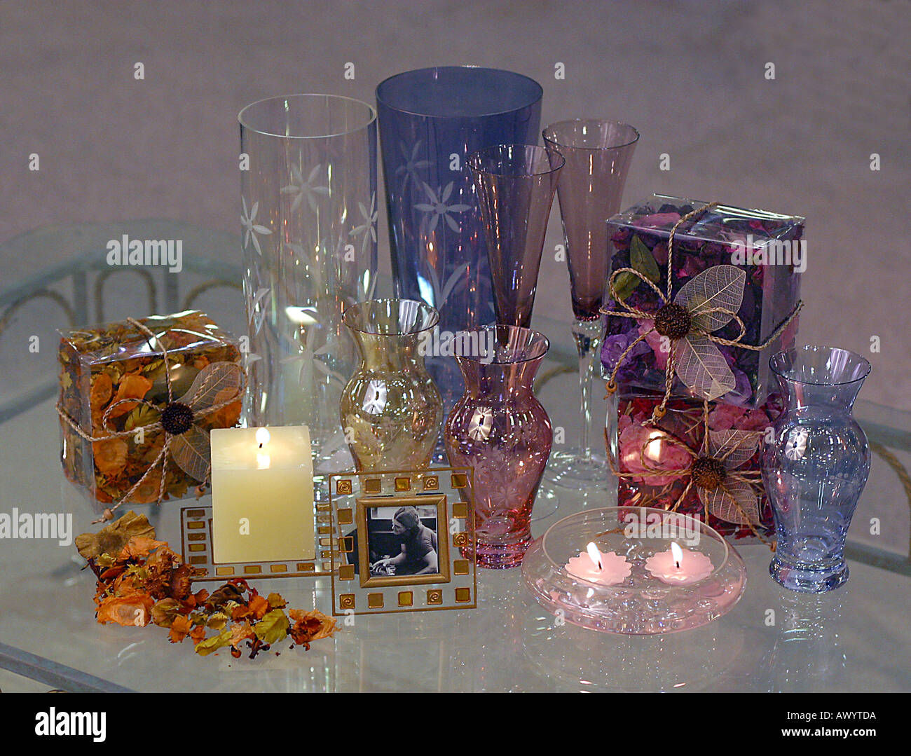 Sundries hi-res stock photography and images - Alamy