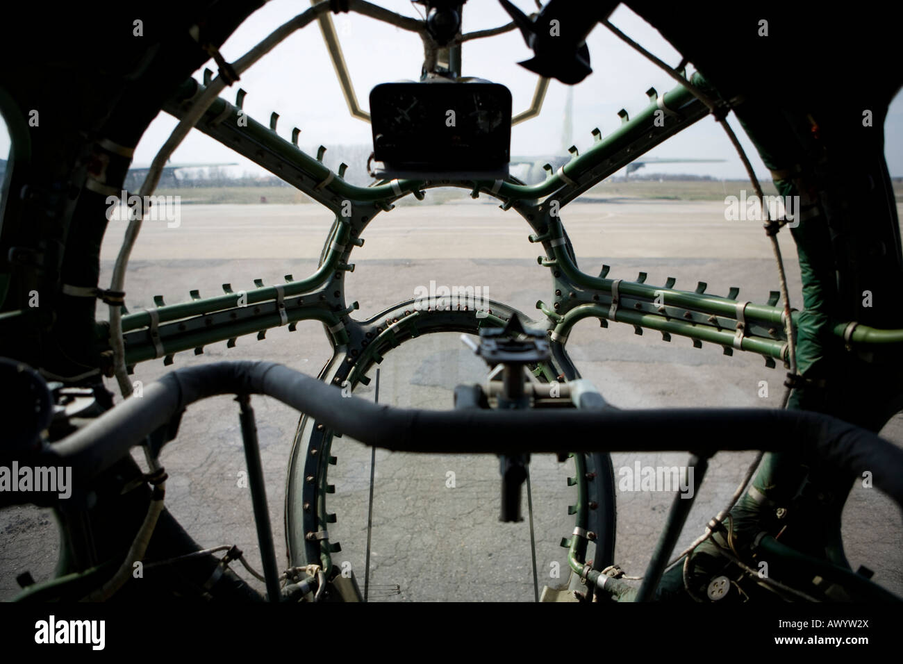 Military cockpit hi-res stock photography and images - Alamy