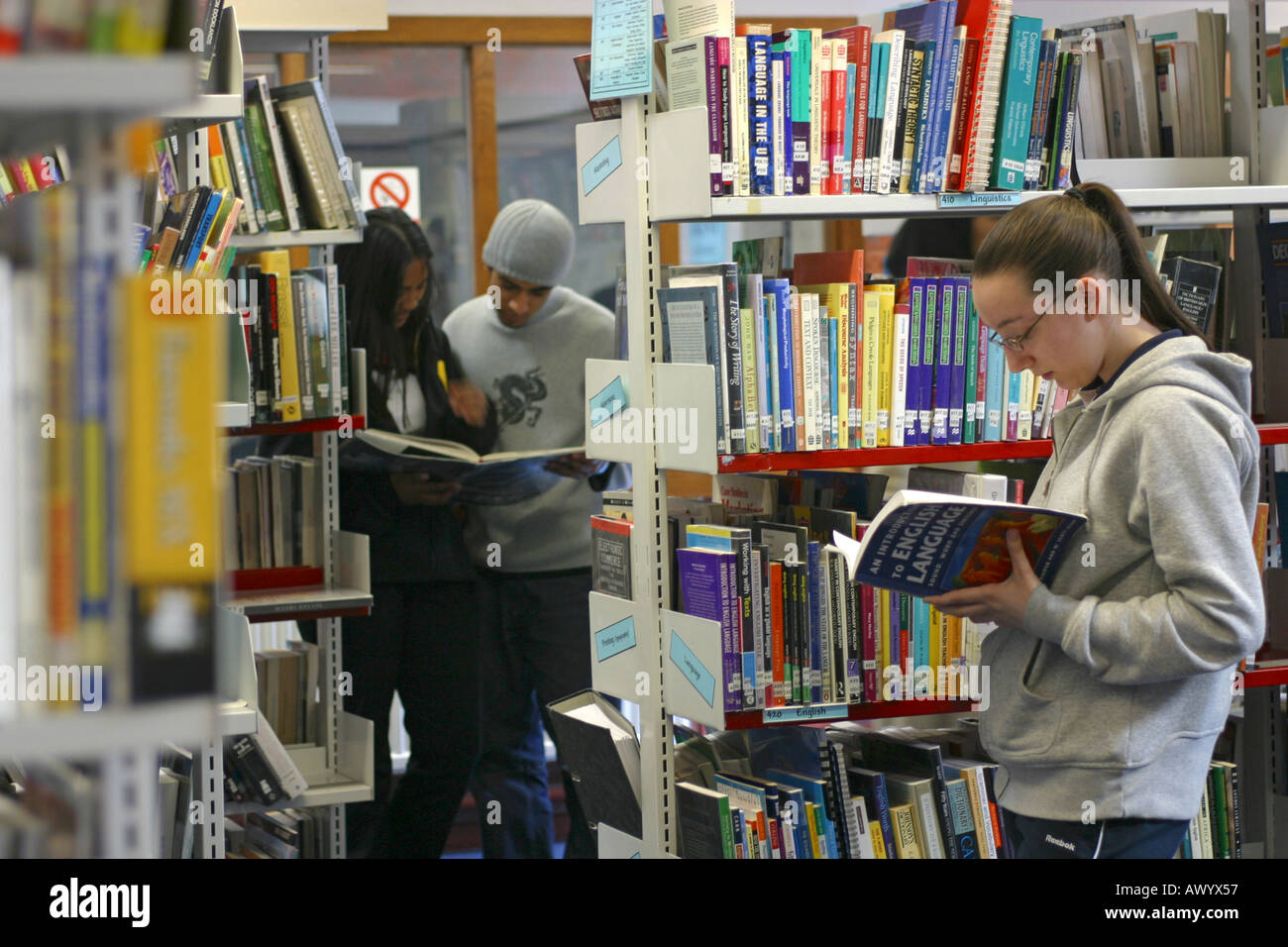 Sixth form college uk hi-res stock photography and images - Alamy