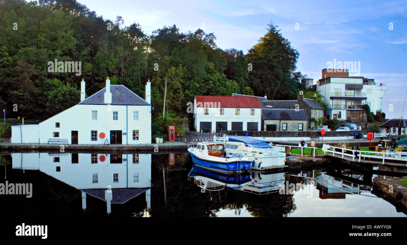 The Crinan canal harbour Stock Photo - Alamy