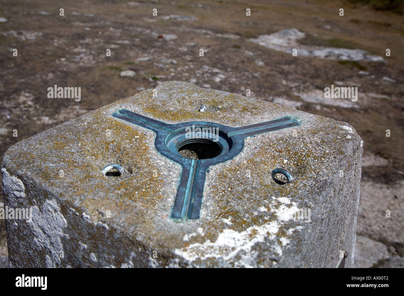 Triangulation hi-res stock photography and images - Alamy