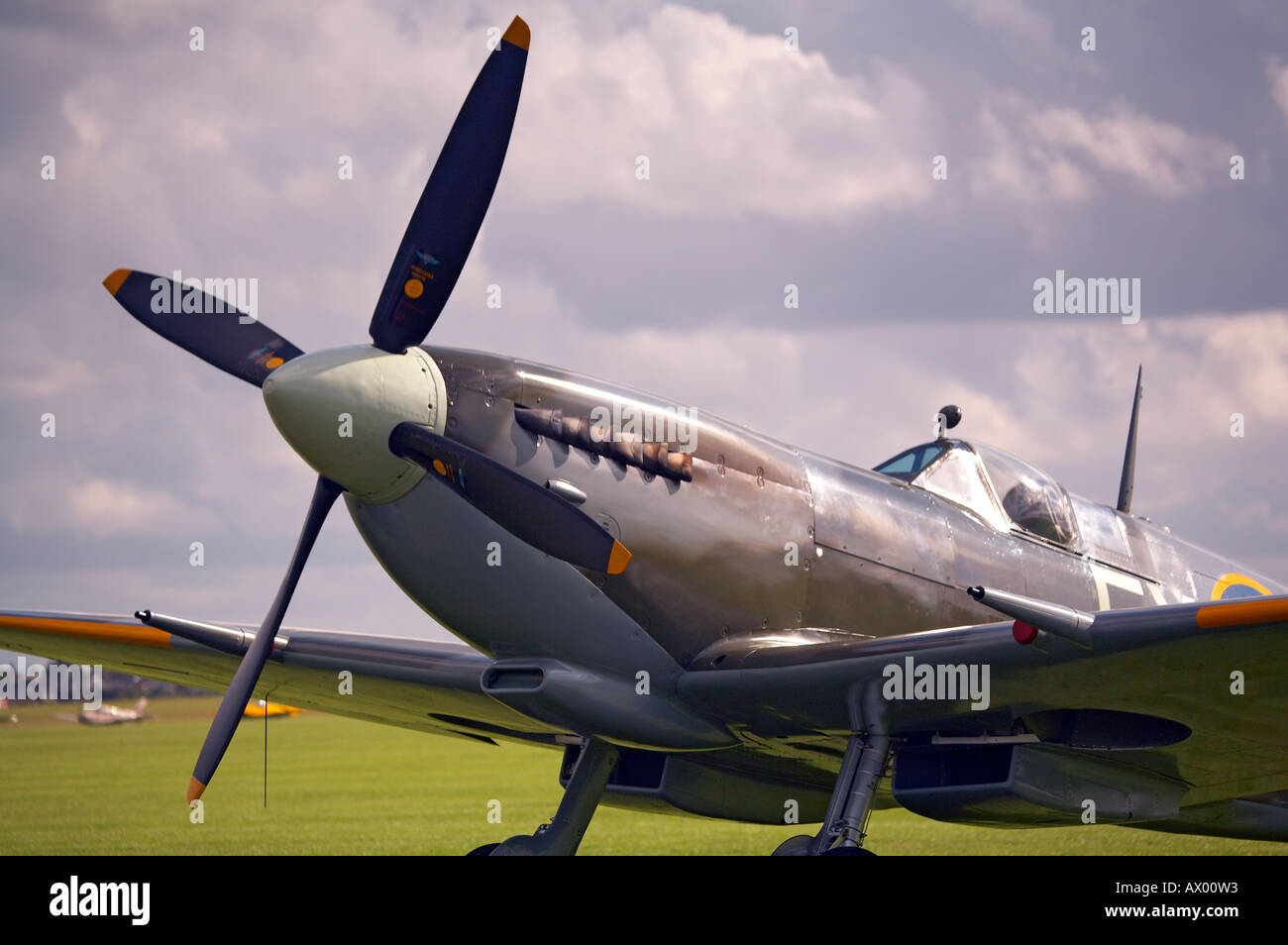 The spitfire ground hi-res stock photography and images - Alamy