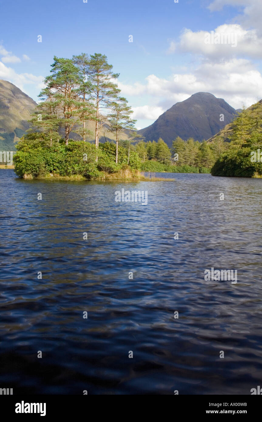 Lochan urr glen etive scotland loch buachaille hi-res stock photography ...