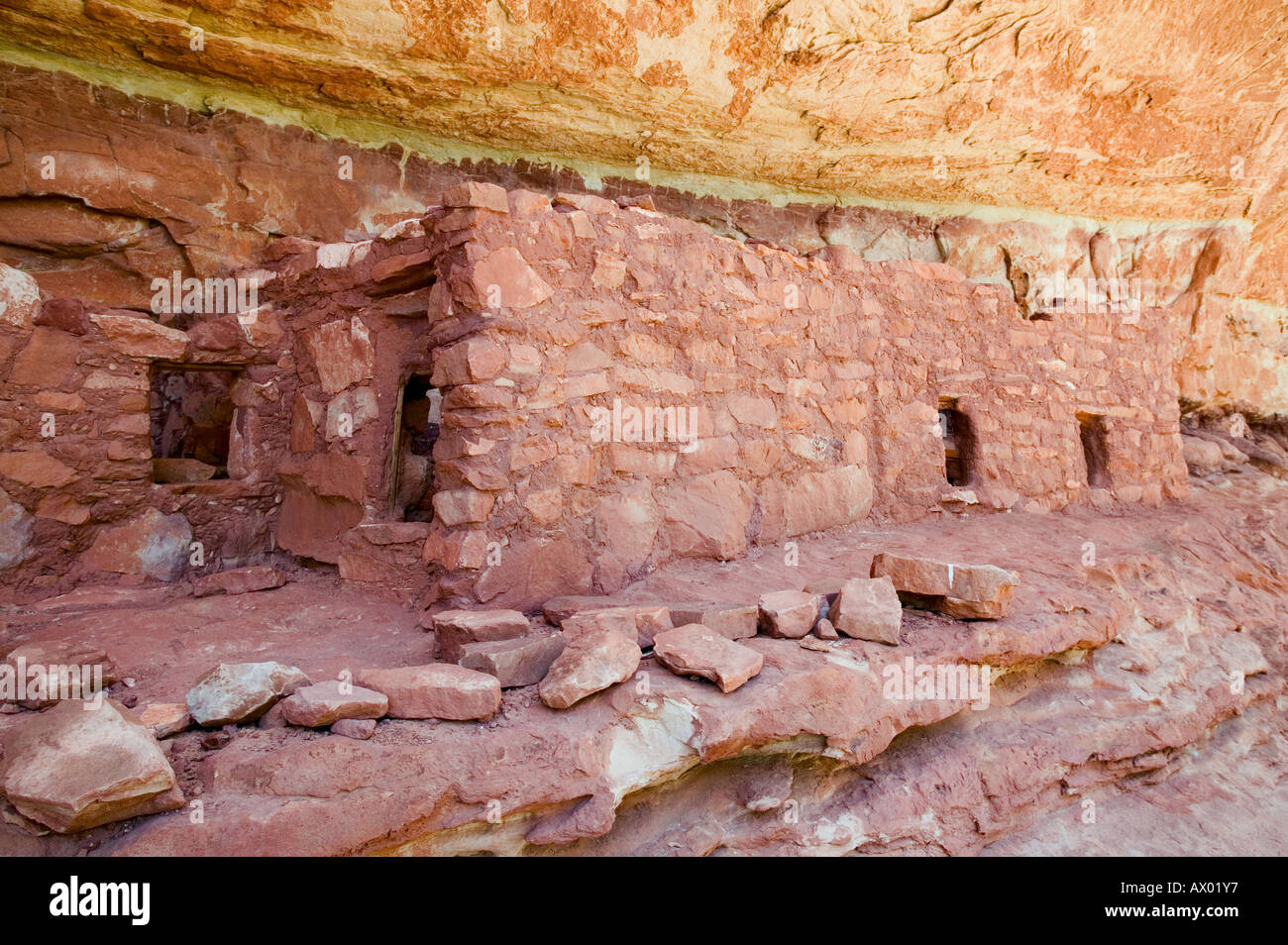 Cave Dwelling Ruins Stock Photo - Alamy