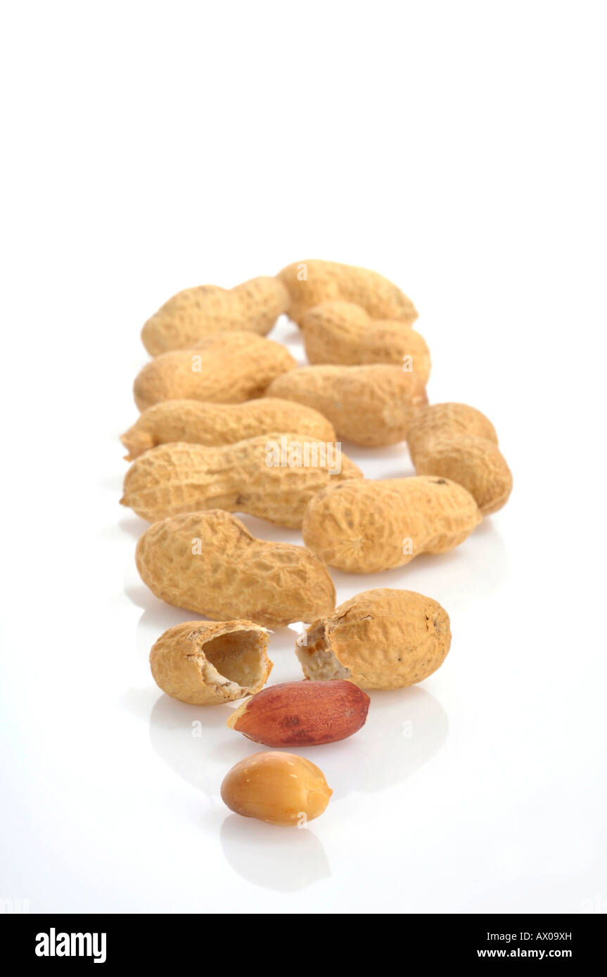 Peanuts out of shell hi-res stock photography and images - Alamy