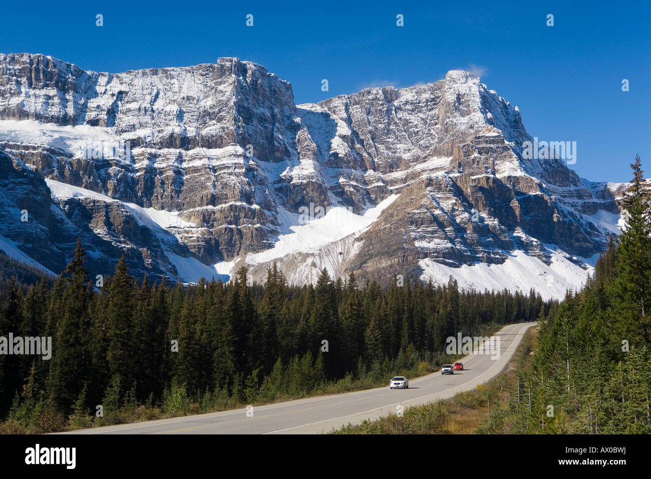 The Icefields Parkway, between Banff & Jasper in Banff-Jasper National ...