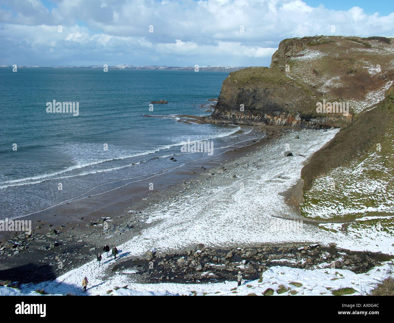 Druidston haven beach hi-res stock photography and images - Alamy