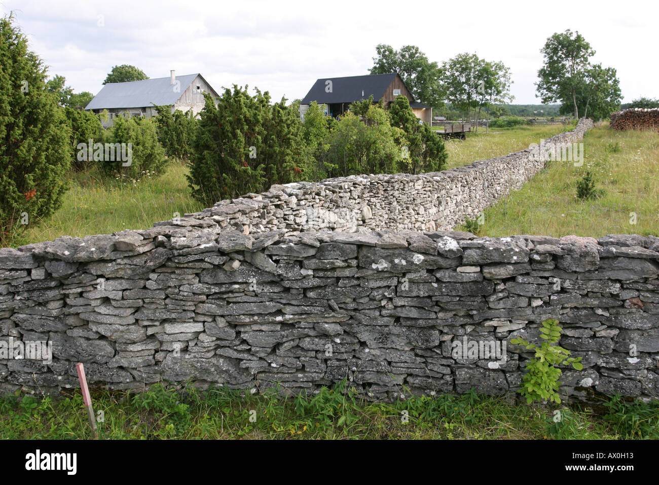 Flat fence hi-res stock photography and images - Alamy