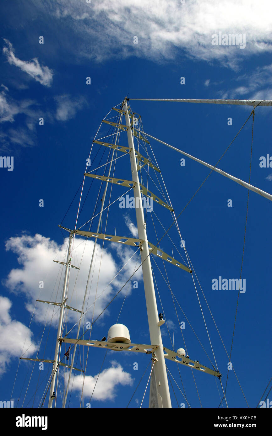 Tied to a mast hi-res stock photography and images - Alamy