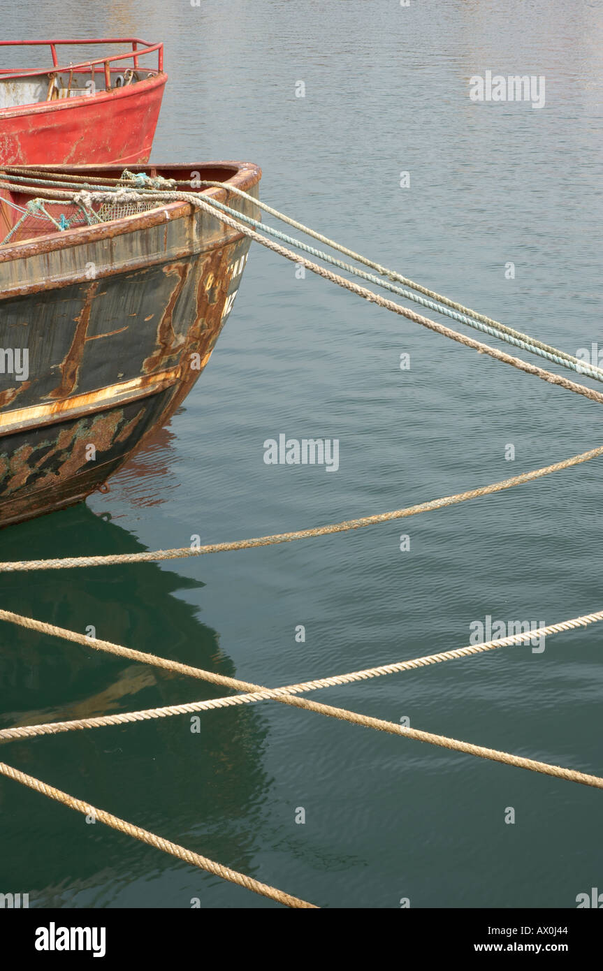Ropes in harbour, Newlyn, Cornwall Stock Photo - Alamy