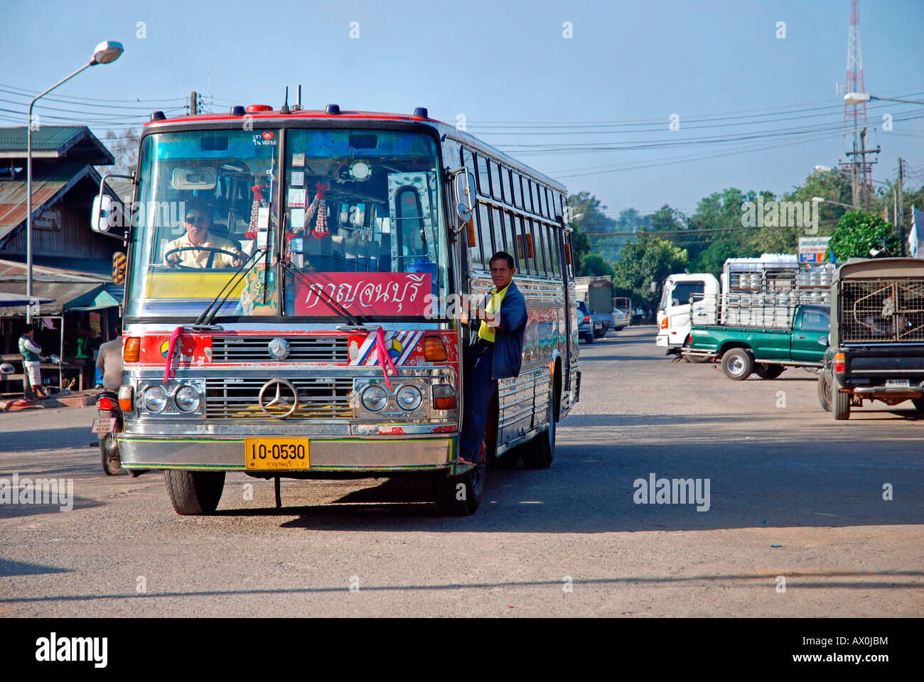 Thailändischer bus hi-res stock photography and images - Alamy