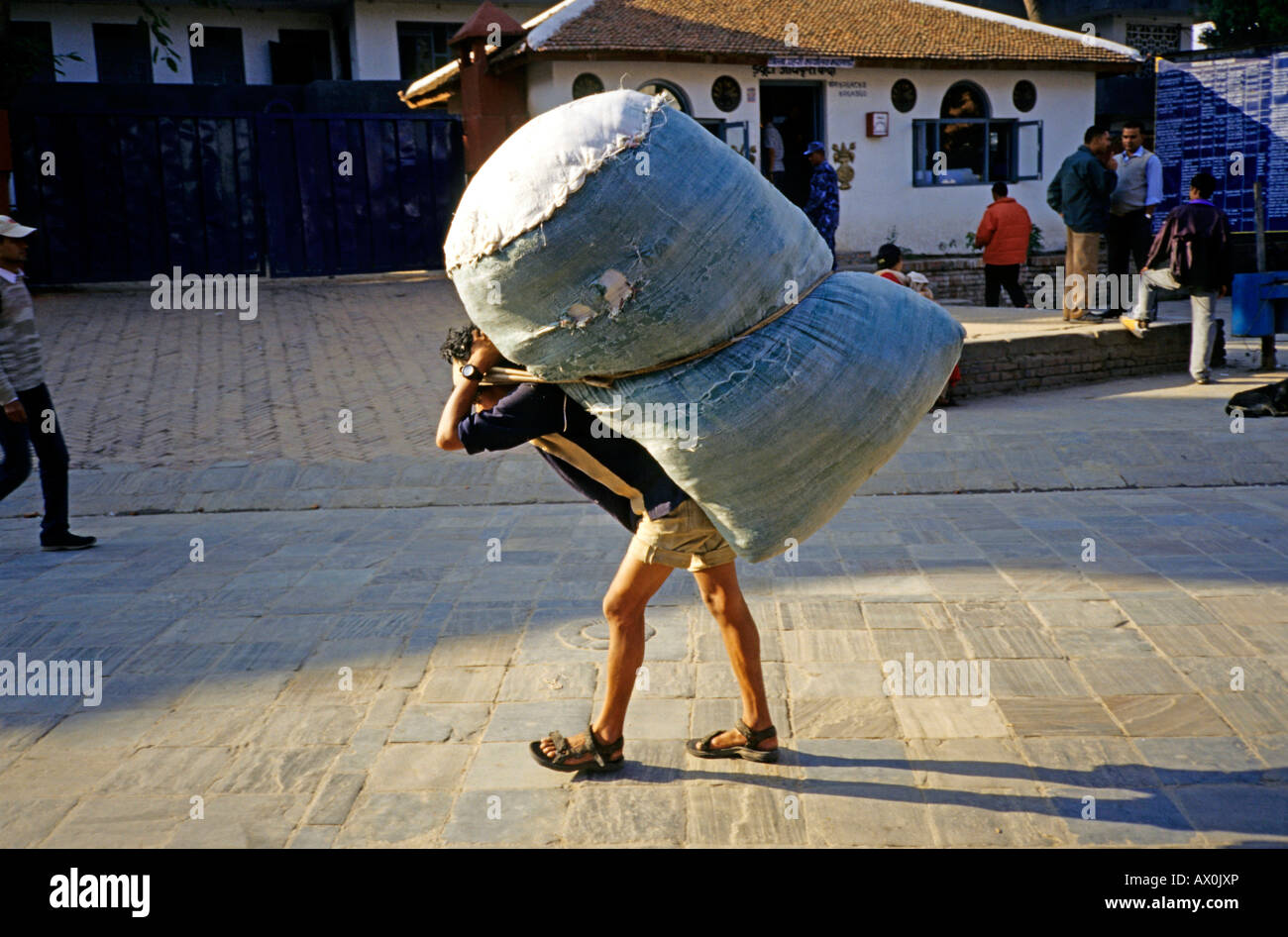 Day labourer, hard labour in Kathmandu, Nepal, Asia Stock Photo - Alamy