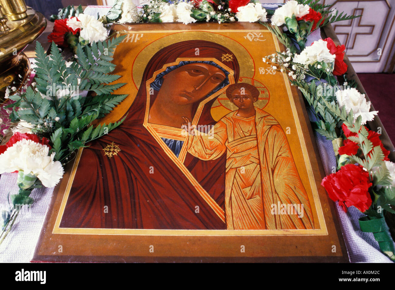 Mary and jesus russian icon hi-res stock photography and images - Alamy