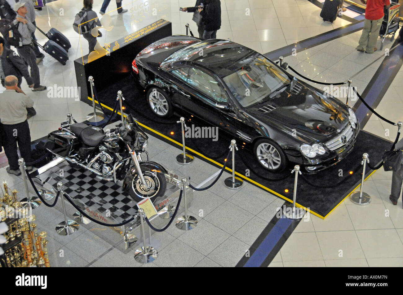 Benz car display showroom hi-res stock photography and images - Alamy