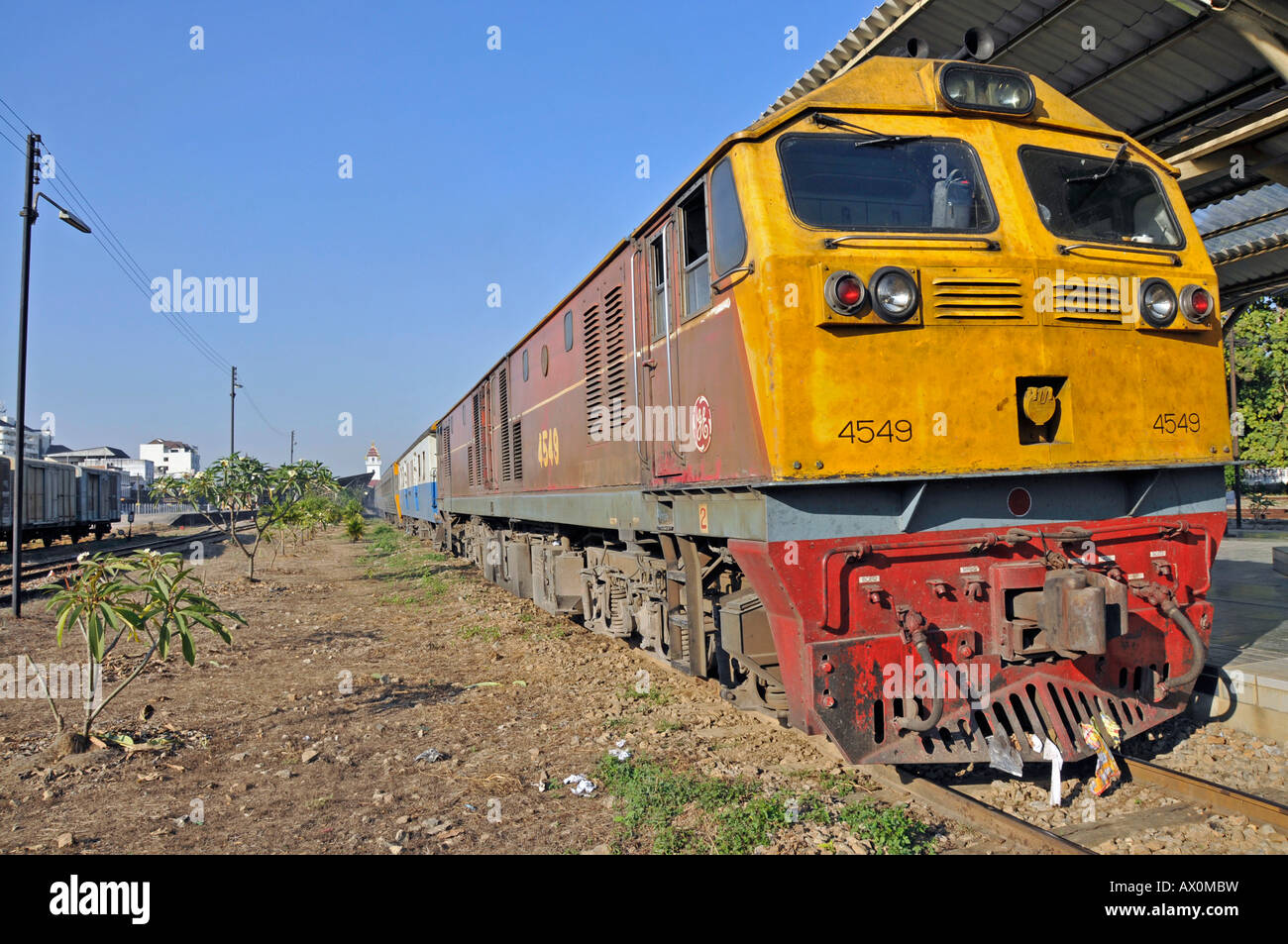 Thailand train trains railway hi-res stock photography and images - Alamy