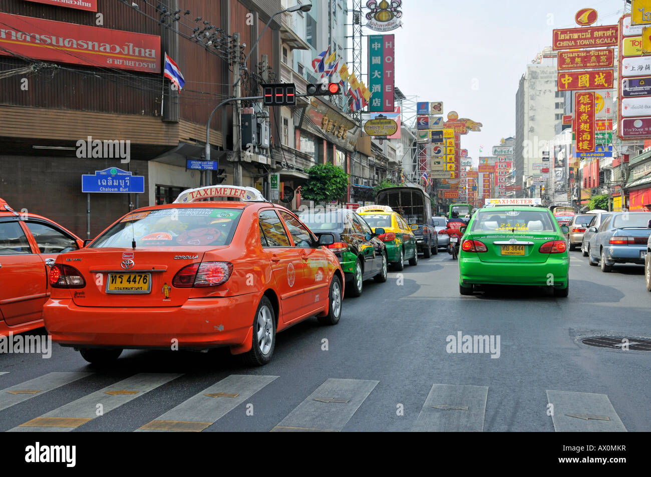 Heavy traffic, Chinatown, Bangkok, Thailand, Southeast Asia, Asia Stock ...