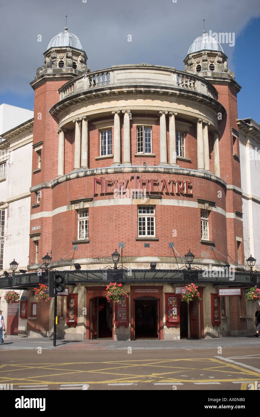 Cardiff New Theatre High Resolution Stock Photography and Images - Alamy