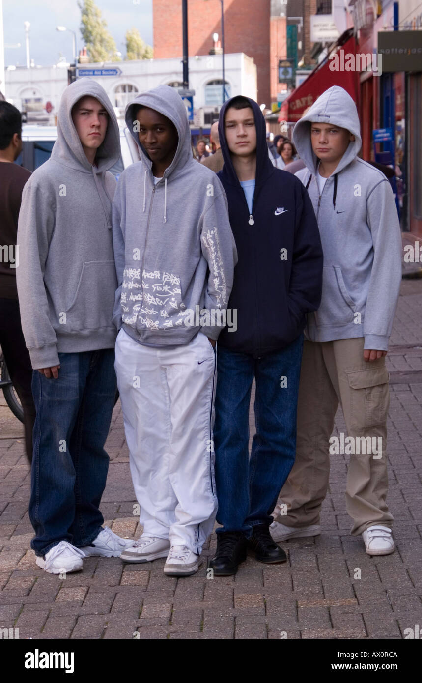 Youth london hoods hi-res stock photography and images - Alamy