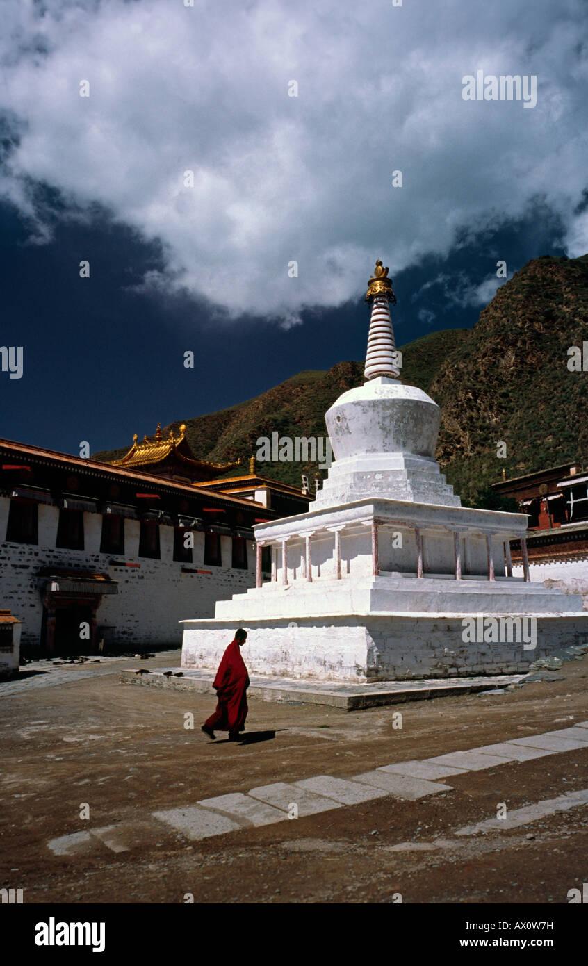 Labrang temple temple in gansu province hi-res stock photography and ...