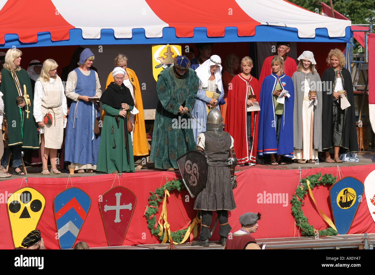 The king salutes the winning Knight in the medieval games in Visby ...