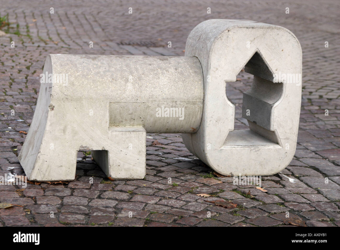 Key block hi-res stock photography and images - Alamy