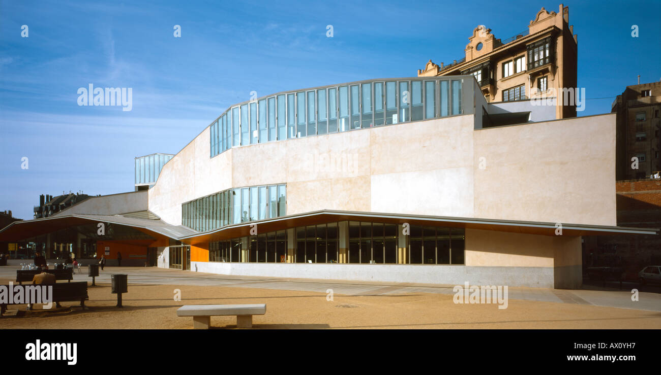 JAUME FUSTER LIBRARY, BARCELONA, SPAIN Stock Photo - Alamy