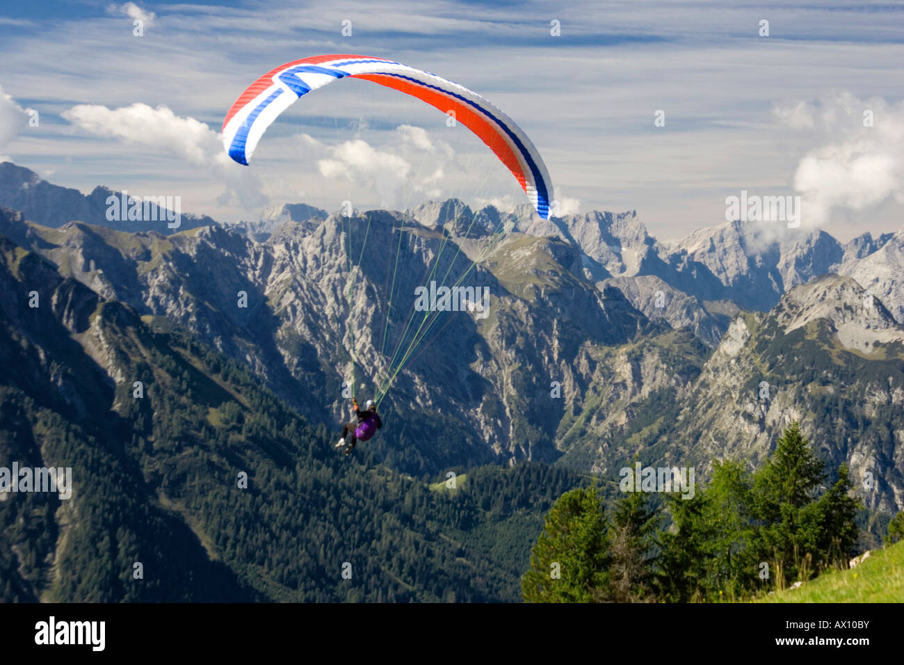 Paraglider, view from Rofan mountains on Karwendel mountains, Alps ...
