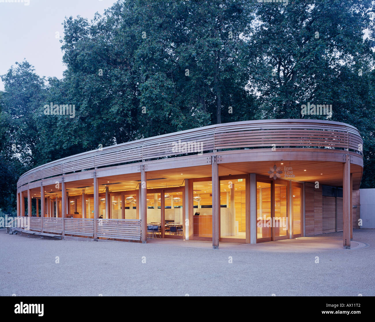 Michael hopkins architects hi-res stock photography and images - Alamy