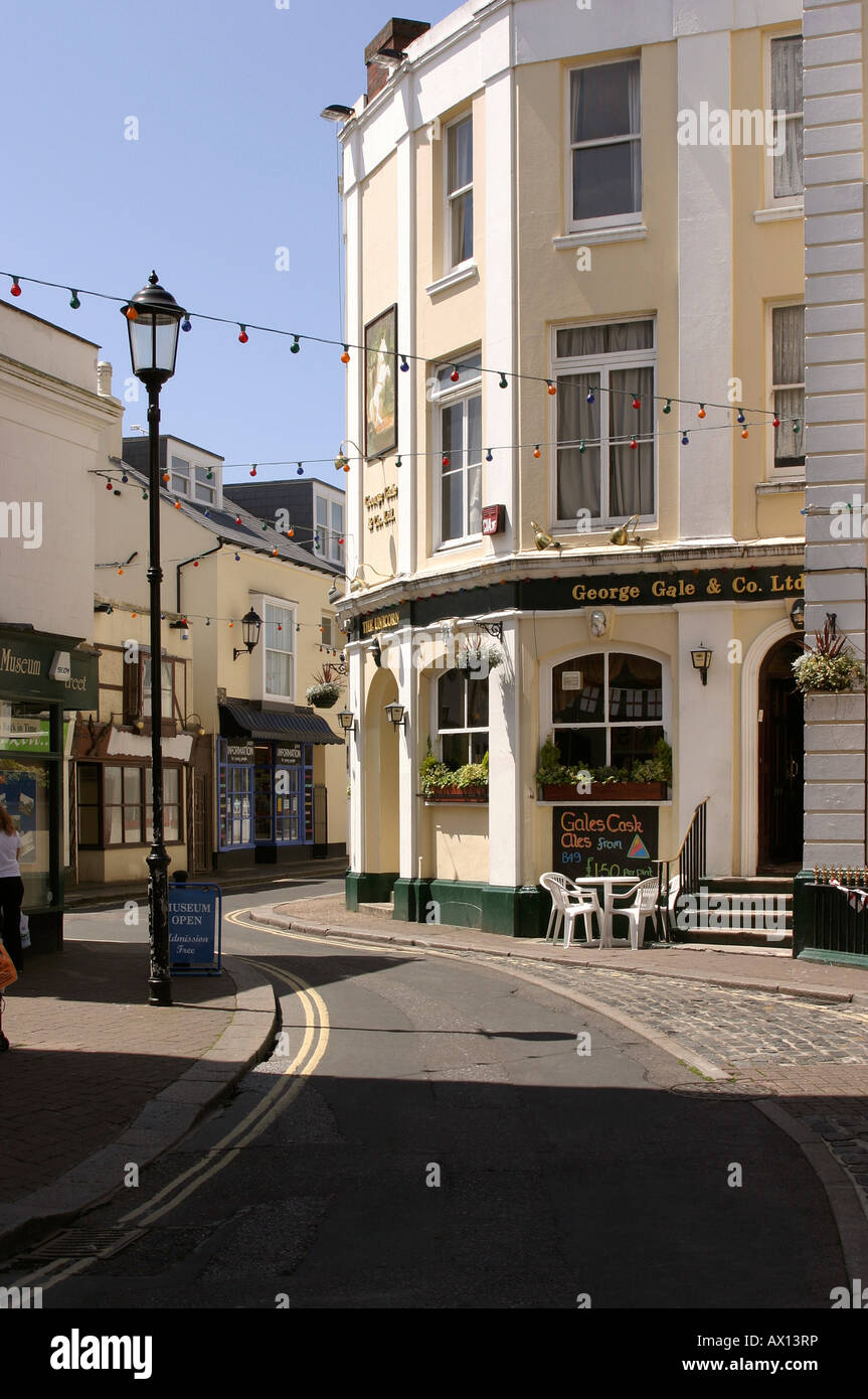 Bognor high street hi-res stock photography and images - Alamy