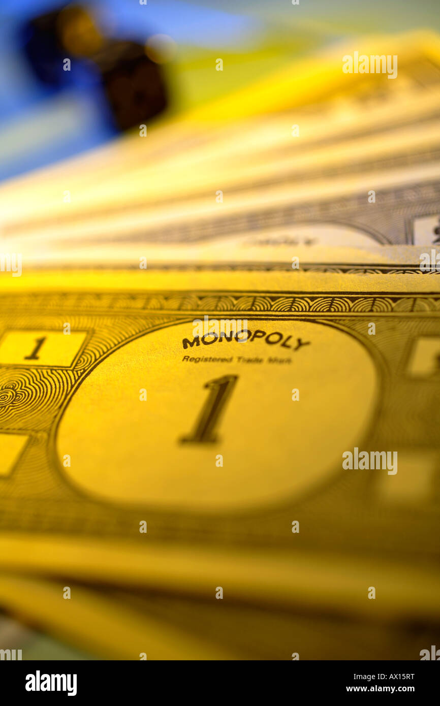 Vertical photo monopoly game board hi-res stock photography and images ...