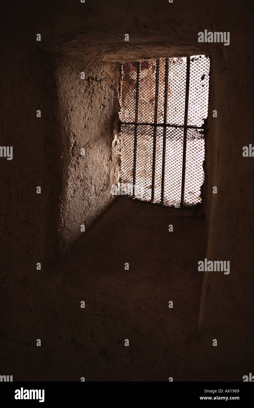 Wire in wall hi-res stock photography and images - Alamy