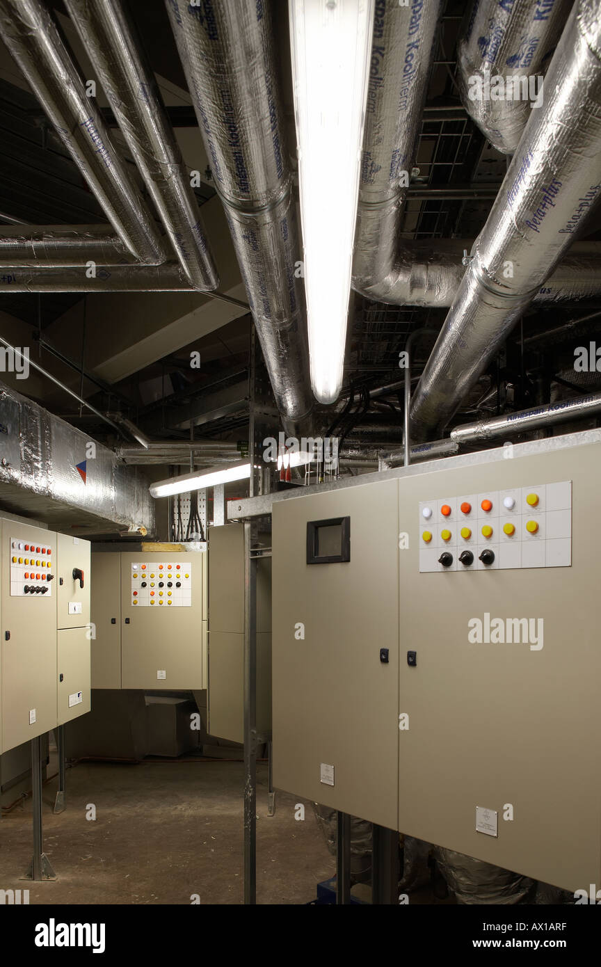 Interior air traffic control tower hi-res stock photography and images ...