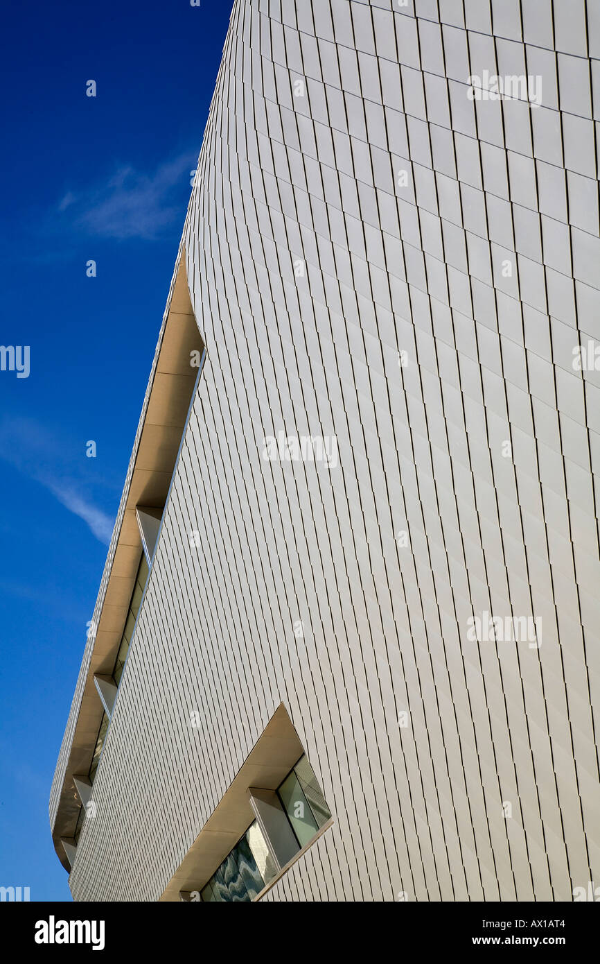 Airport innovation hi-res stock photography and images - Alamy