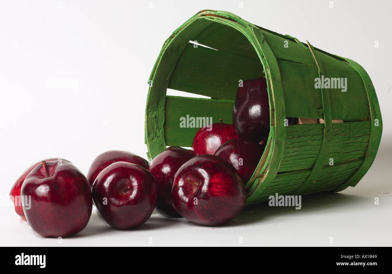 Bushel hi-res stock photography and images - Alamy