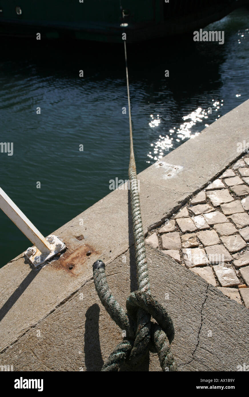 Taunt hi-res stock photography and images - Alamy