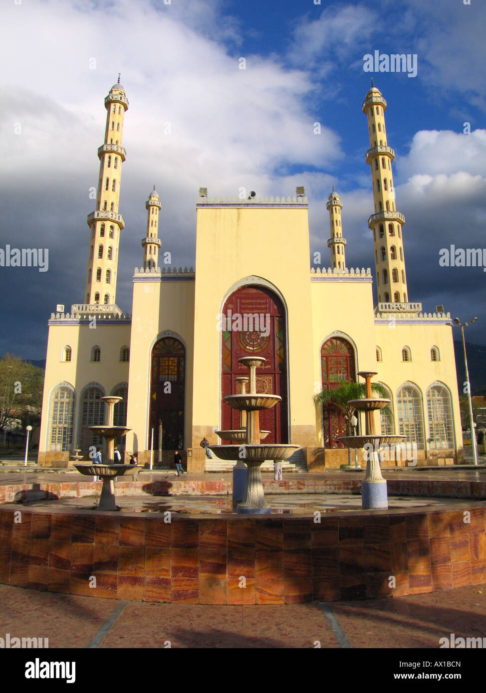 Al kawthar mosque hi-res stock photography and images - Alamy